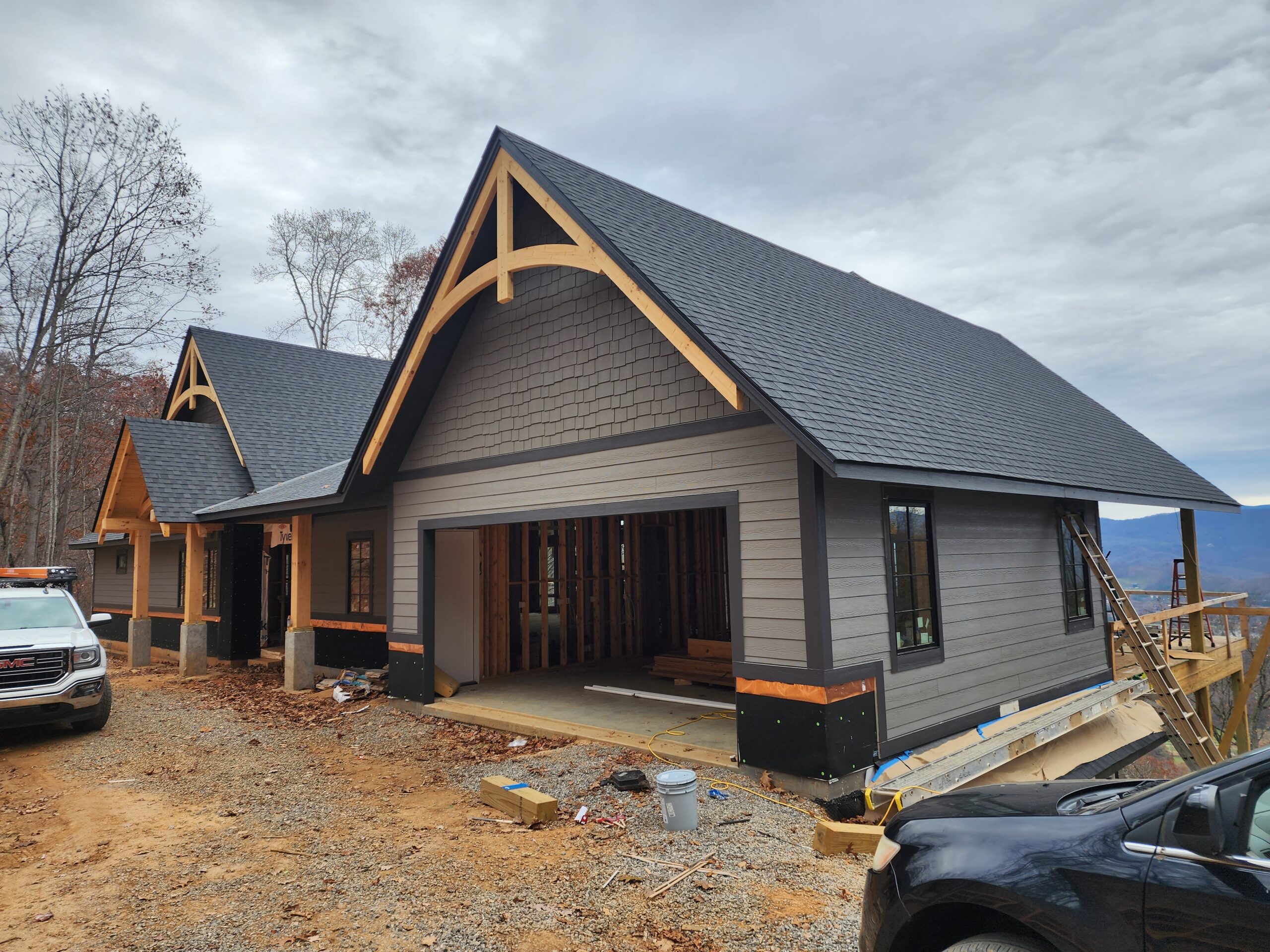 Home Exterior Construction - Live Edge Builders